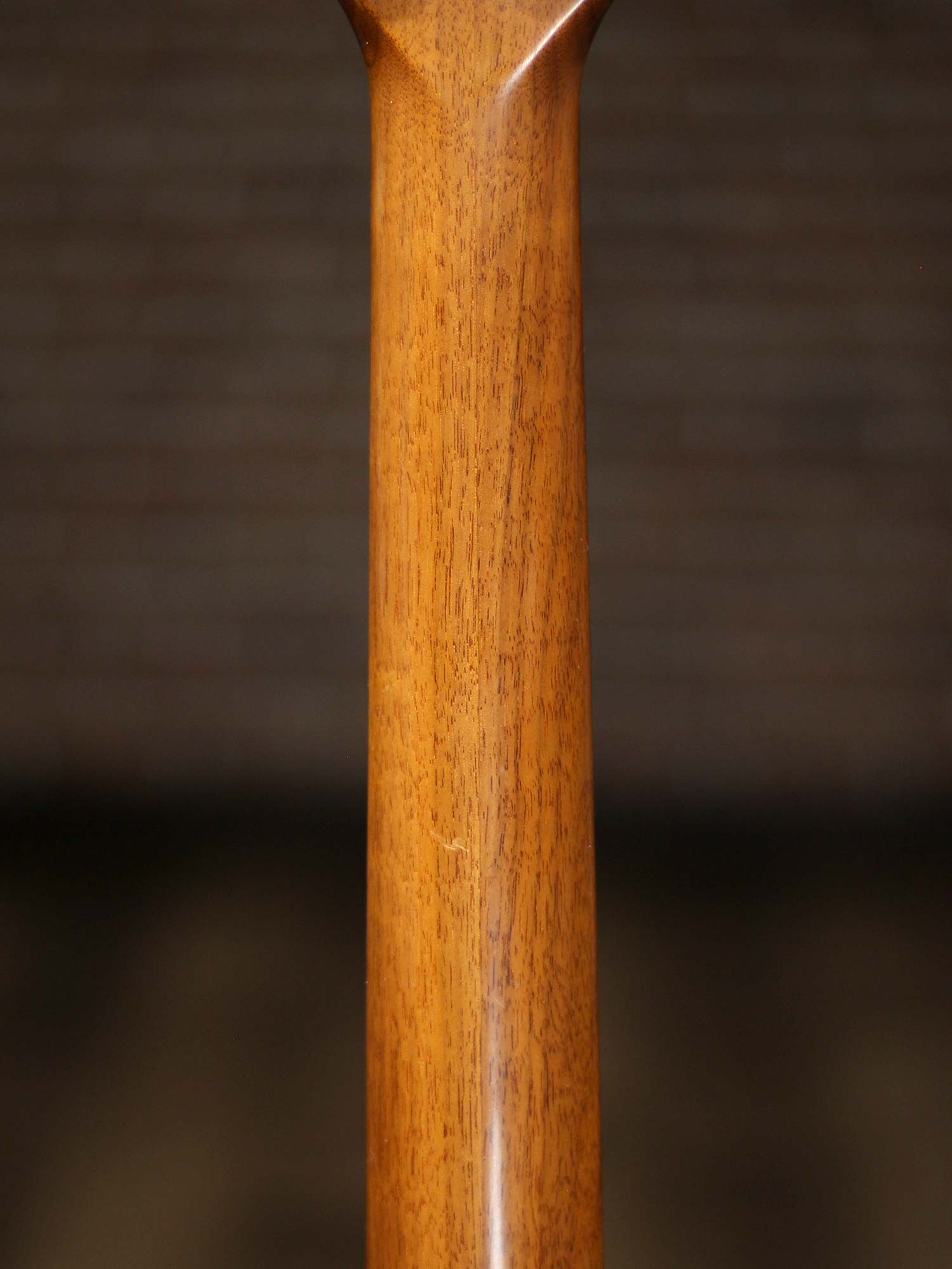 Ovation 1984 1687-8 ”Super Adamas Wood Knob”